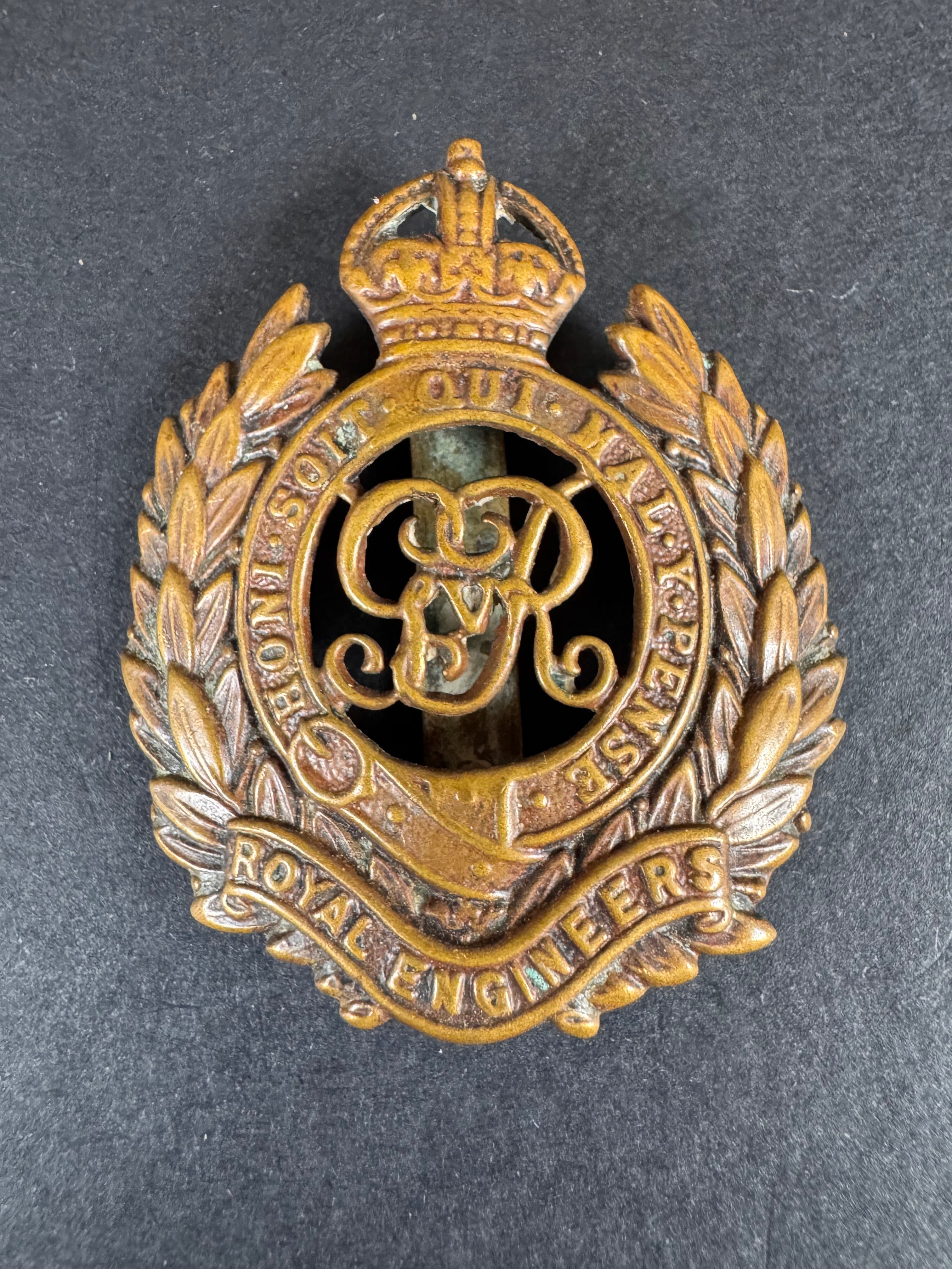 WW1 British Army Royal Engineers Cap Badge – Medals-Militaria