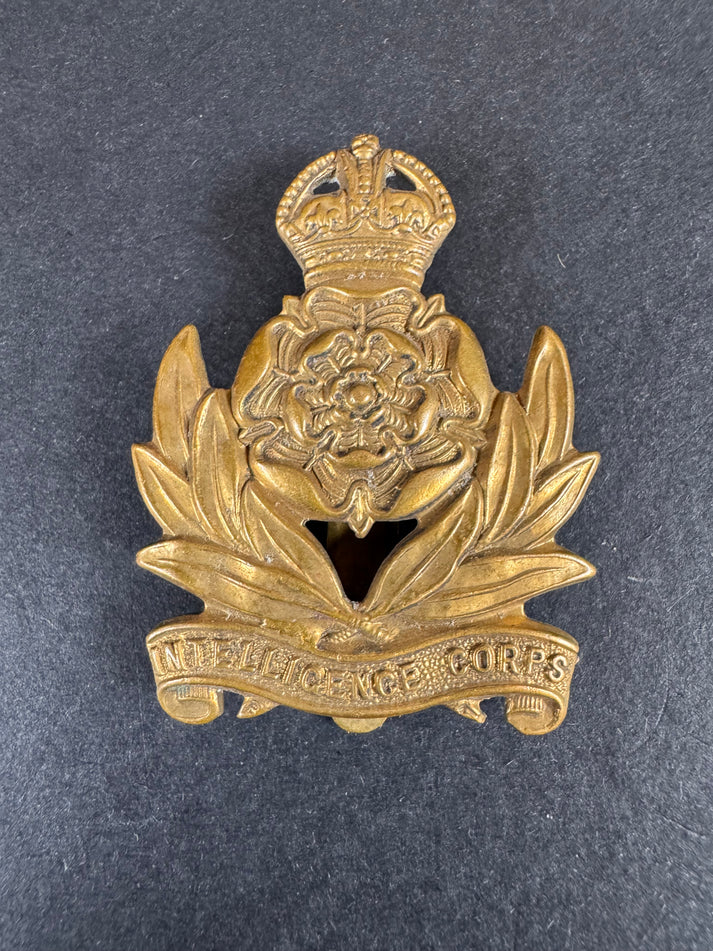 WW2 British Army Intelligence Corps Cap Badge – Medals-Militaria