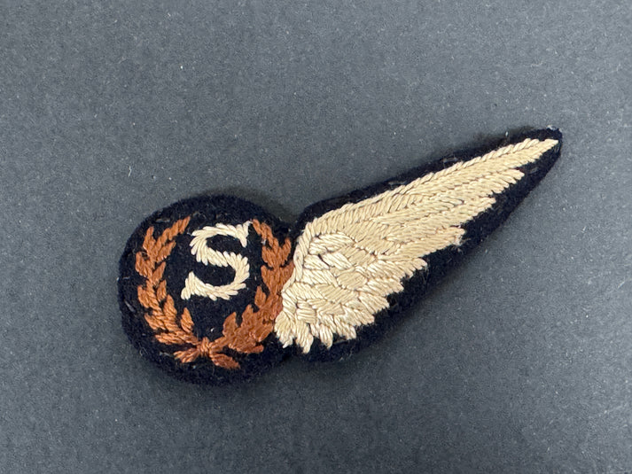 WW2 British Royal Air Force (RAF) Air Signaler Brevet Wing Badge ...