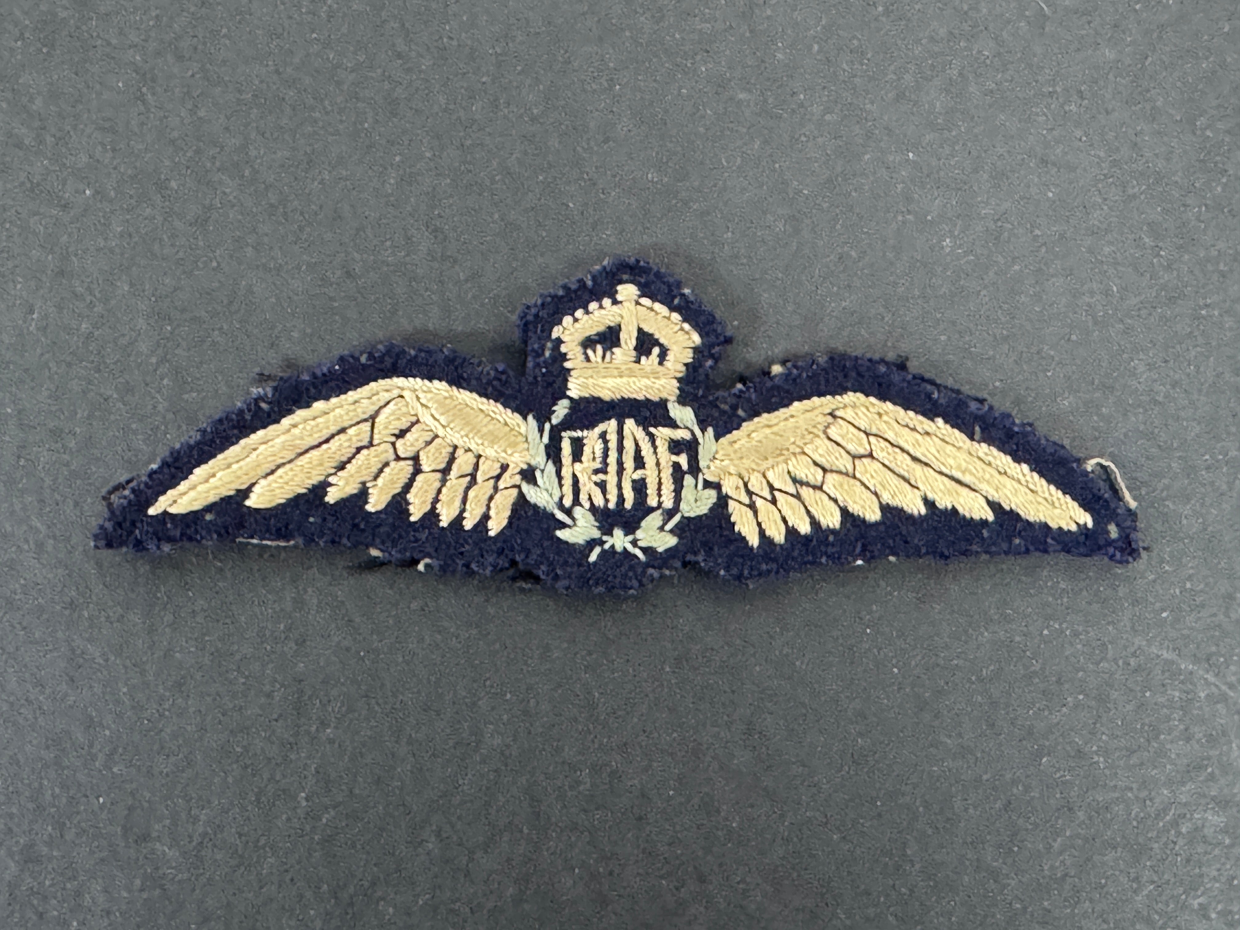 WW2 RAAF Royal Australian Air Force Pilot Wing Cloth Badge – Medals ...