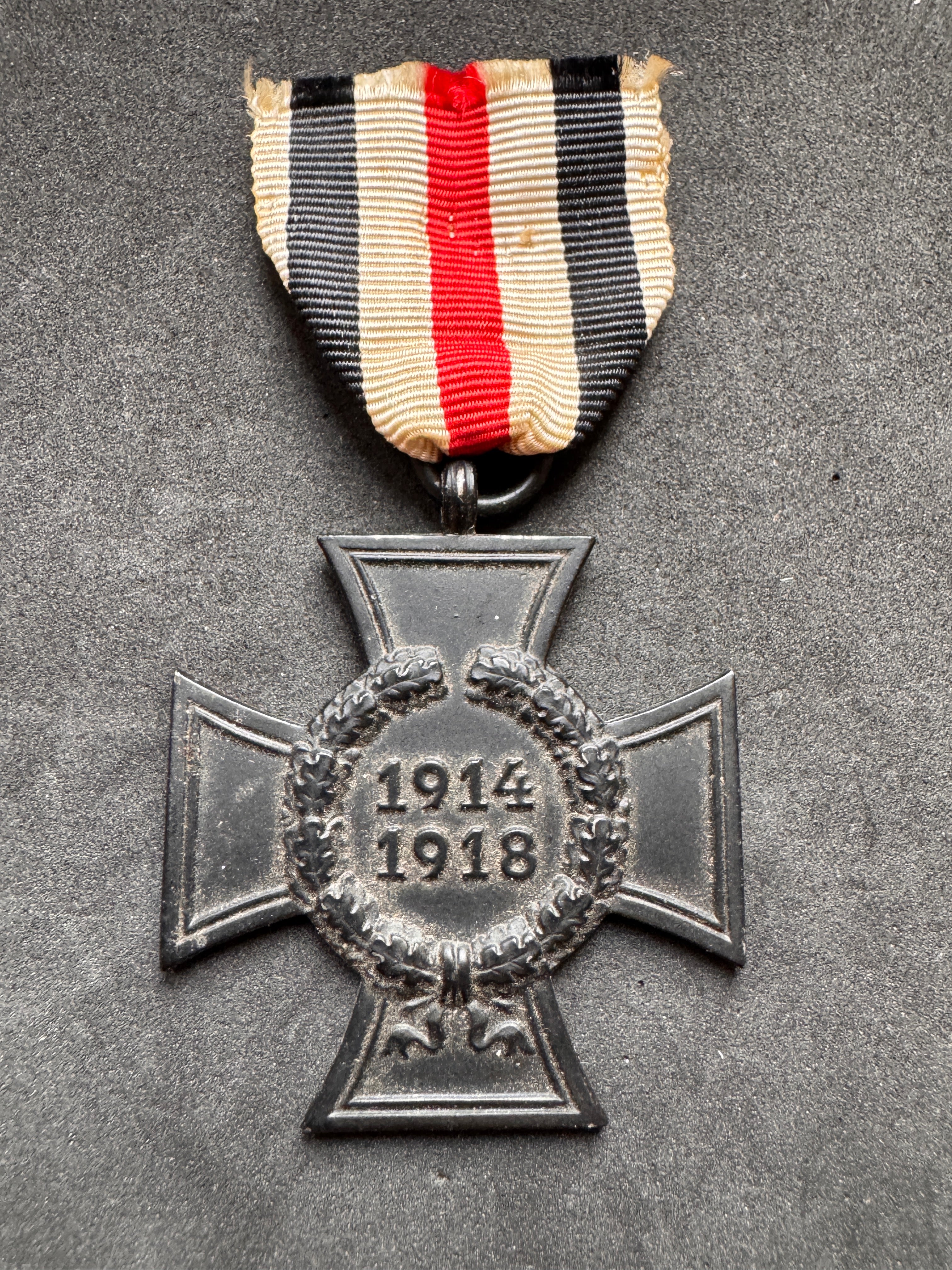 WW1 German Hindenburg Cross for War Widows G6 – Medals-Militaria