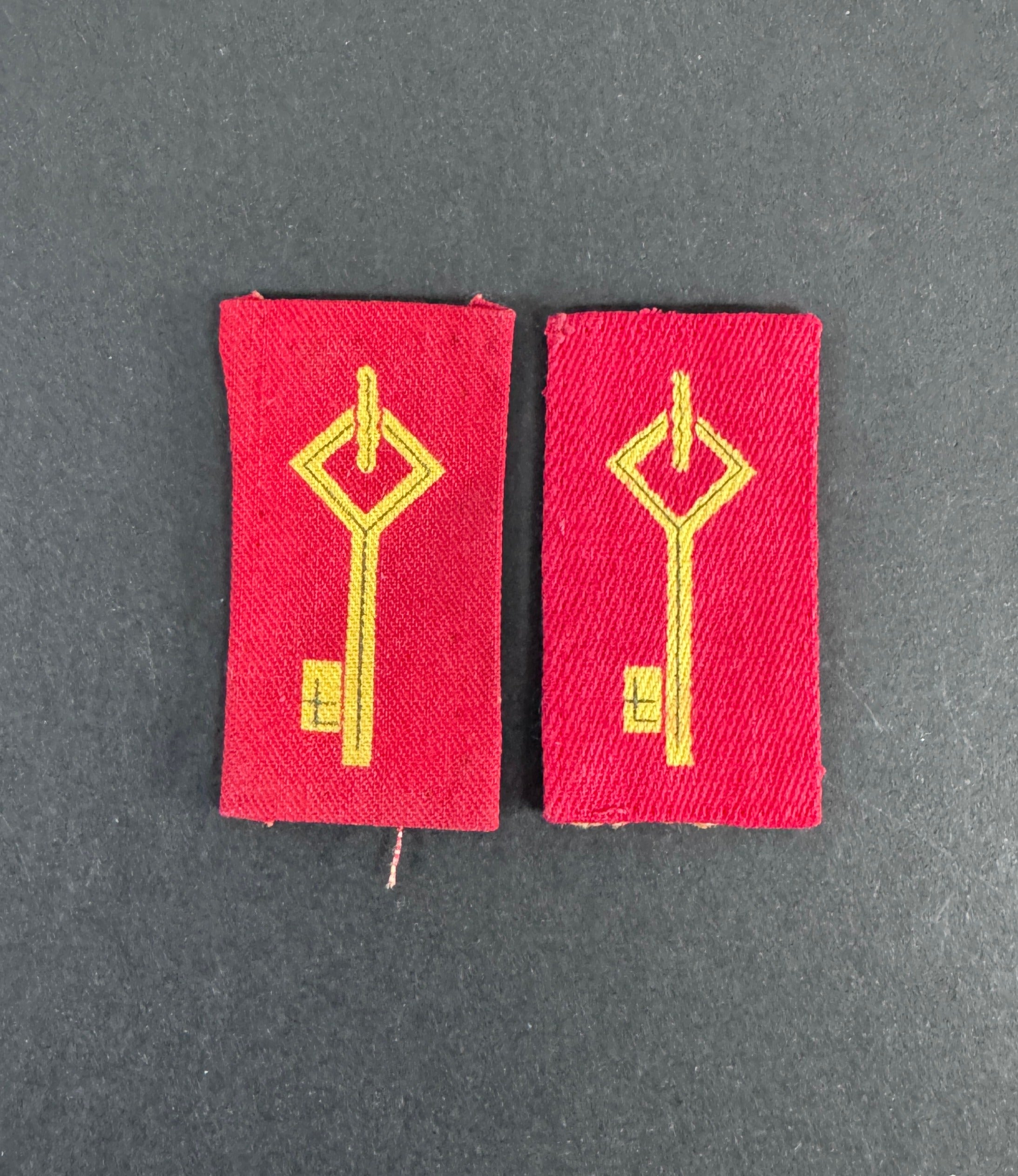 British Military Uniform Insignia – Medals-Militaria