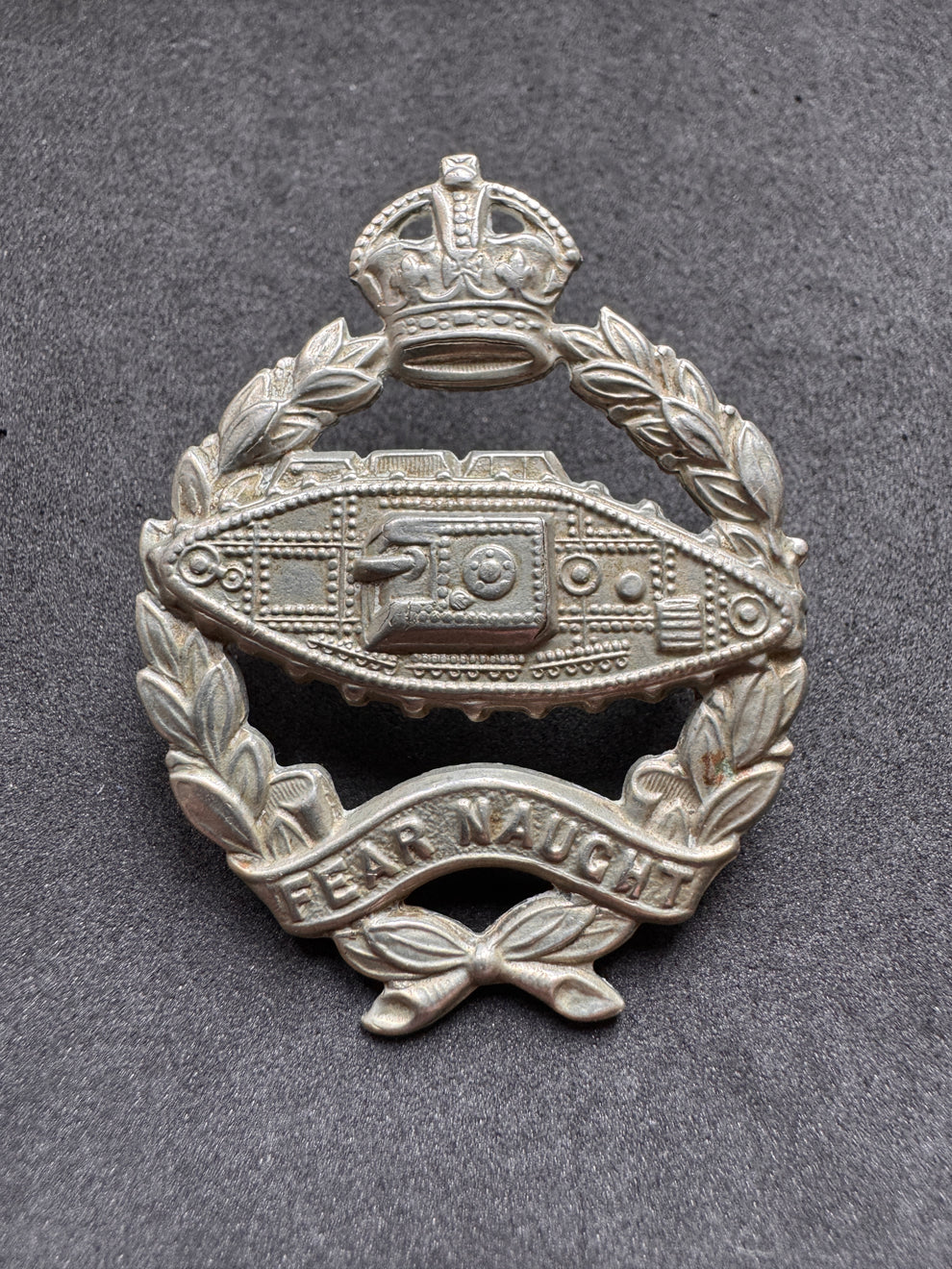 WW2 British Army Royal Tank Regiment (RTR) Cap Badge – Medals-Militaria